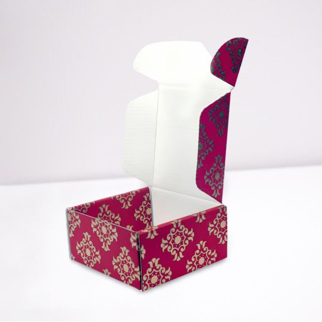 Stunning Red Damask Mailer Box - 4x4x4